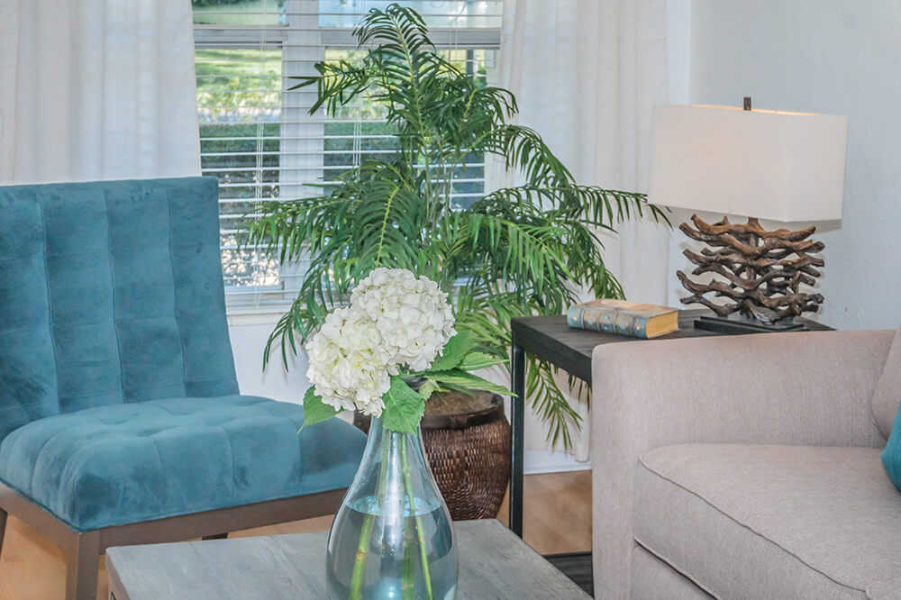 Neptune Home - Lime Door Decor